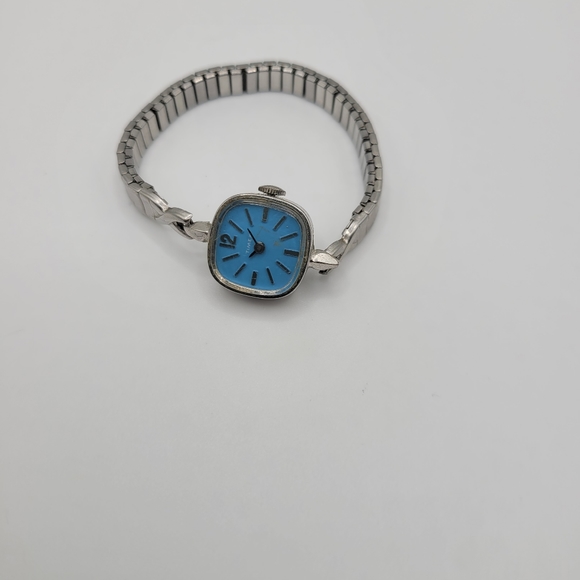 Timex | Accessories | Vintage Timex Ladies Watch Blue Face Stainless ...